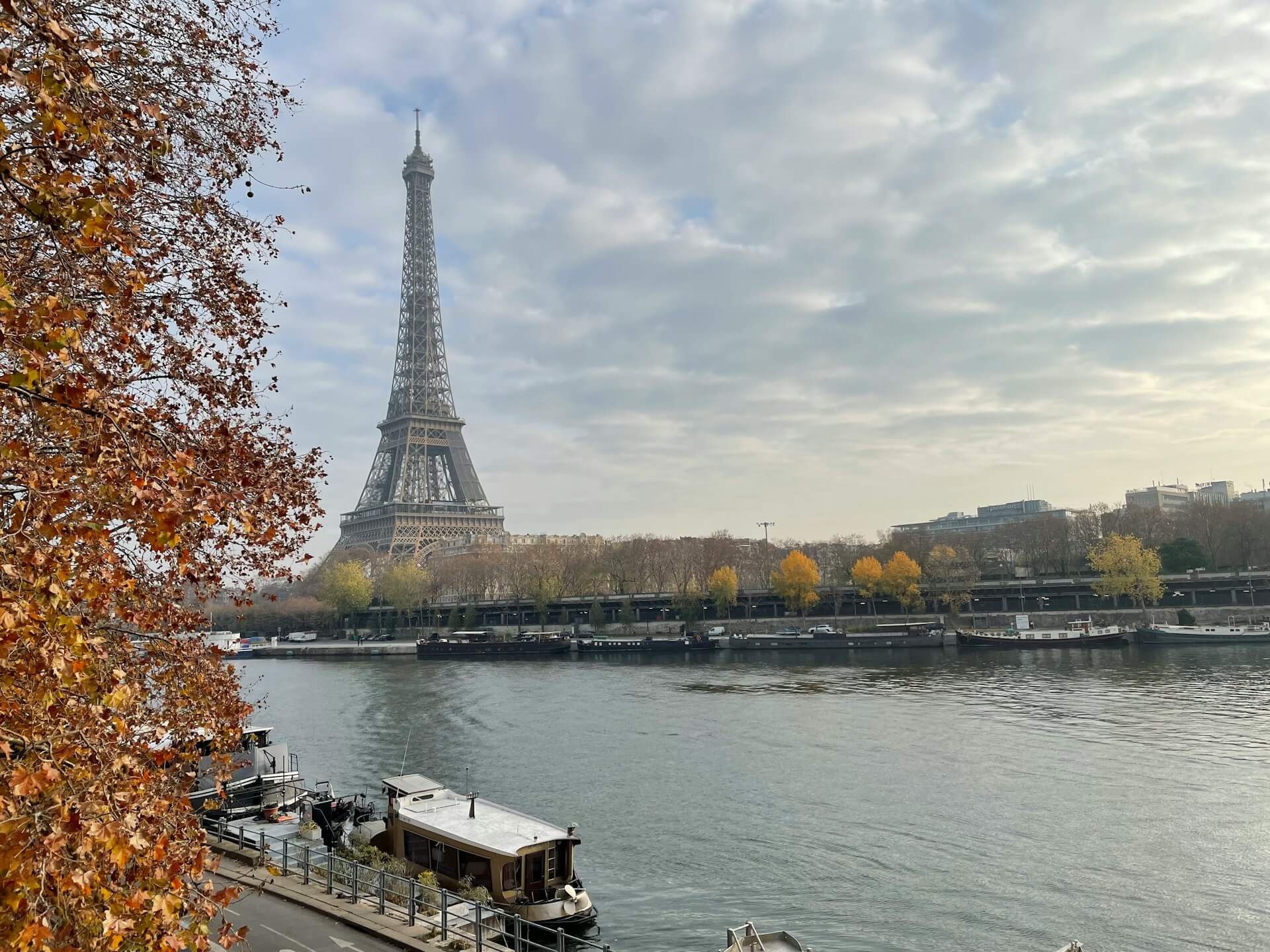 Paris im November 2025. Lohnt sich eine Reise dorthin? - Paris10.de